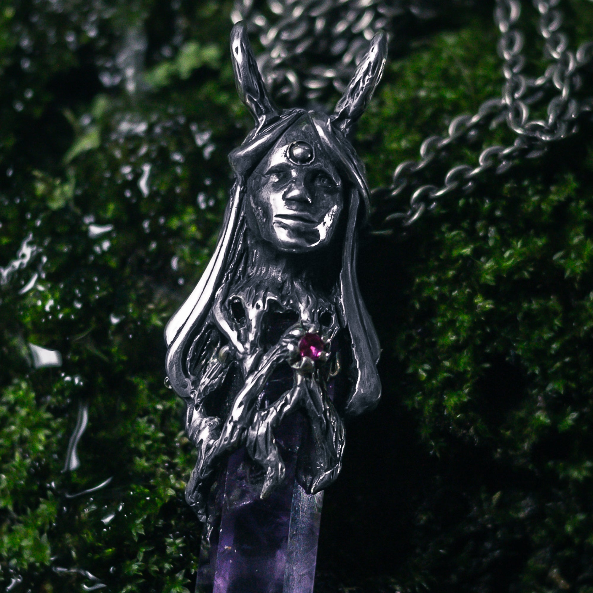 Silver pendant with Amethyst Crystal “Gaia” | BlackTreeLab