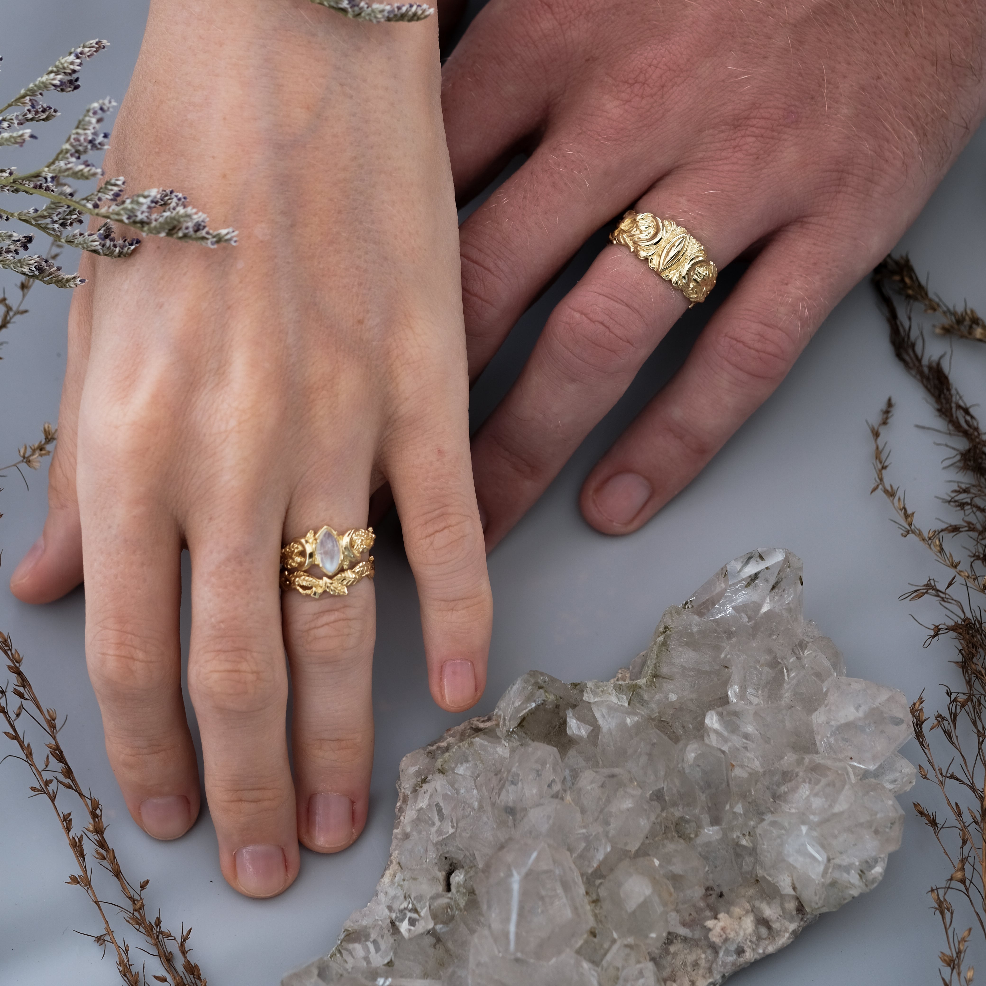 14K Solid Gold Wedding Couple Ring Set "Soma" | BlackTreeLab