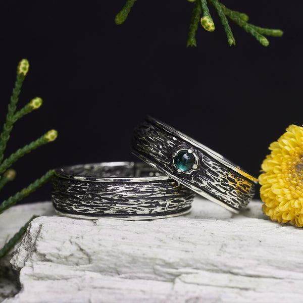 "Moss" Engagement Rings Set for Male and Female | BlackTreeLab